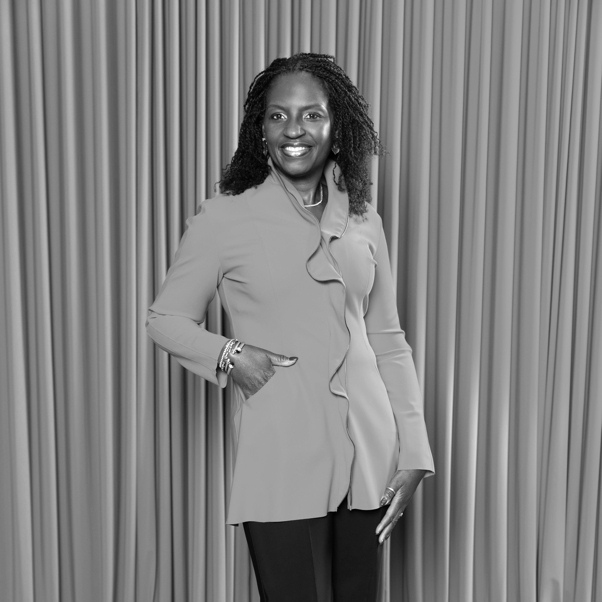 Spotlight Series 45: Leslie Anderson – Maria Pinto