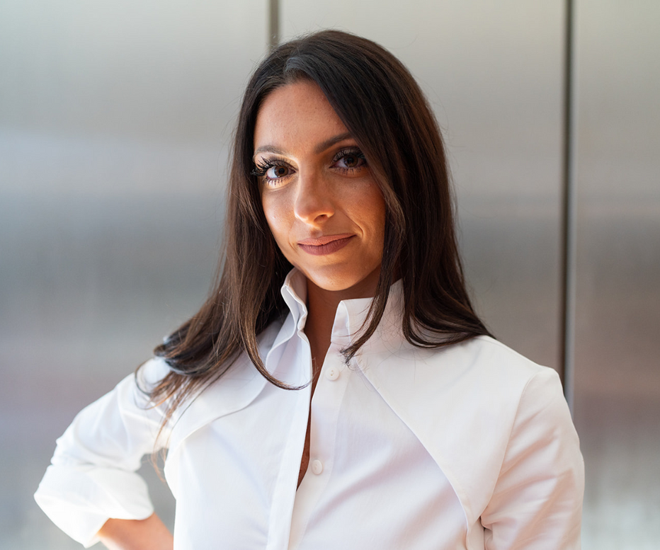 Spotlight Series Issue 16 | Angelina Taylor – Maria Pinto